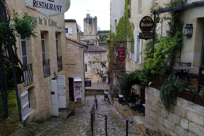 BORDEAUX region UNCORKED - Private Premium Enological Adventure - FAQ: Practical Questions About the Tour