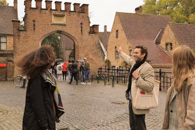 Bruges Guided Day Trip with Canal Cruise Option and Hotel Pickup - Who Is This Tour Best For?