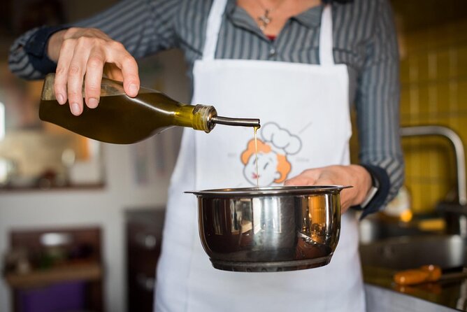 Cesarine: Small group Pasta and Tiramisu with Mamma in Lucca - FAQ