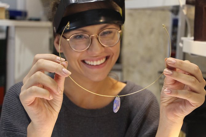 Design Your Personalized Luxury Jewelry in Le Marais, in the heart of Paris! - FAQ
