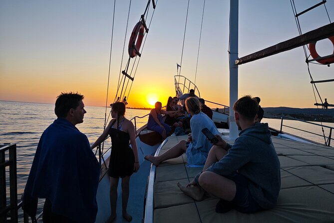Dreamy Sails - Sunset Tour With Dinner And Wine - FAQ