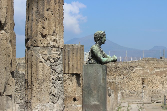 Excavations of Pompeii. Tourist guide and skip-the-line ticket - In The Sum Up