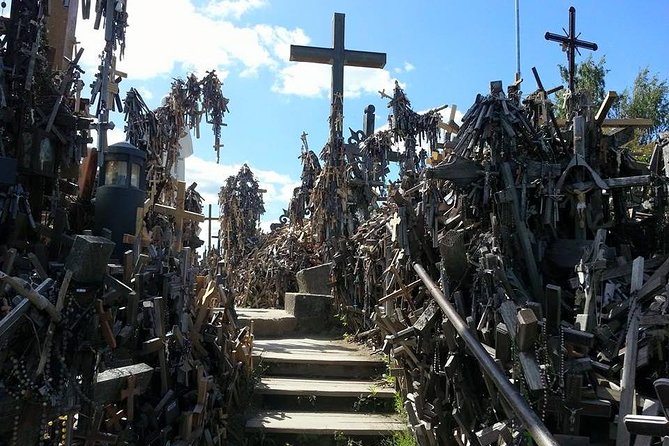 Full-Day Tour to the Hill of Crosses and Rundale Palace in Latvia from Vilnius - FAQ