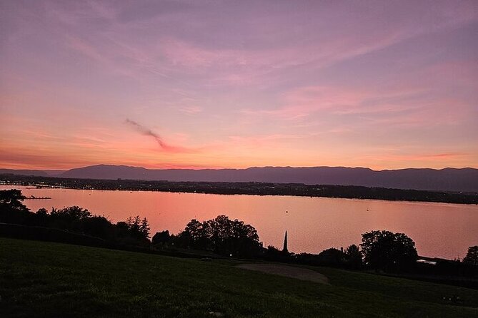 Geneva: Sightseeing of top Places Tour Electric TukTuk 1H15 tour - FAQ