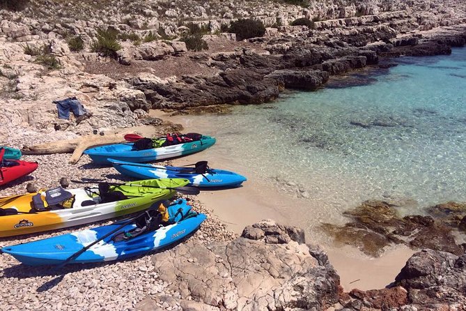 Guided kayaking tour to Pakleni islands - The Sum Up