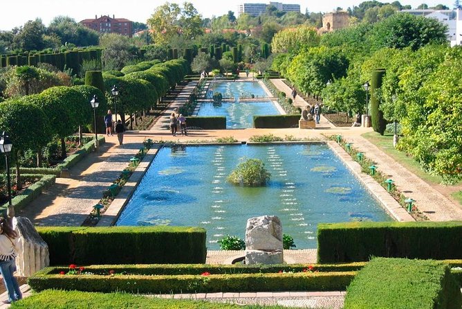 Guided visit to Alcazar de los Reyes Cristianos with admission - Who Is This Tour Best For?