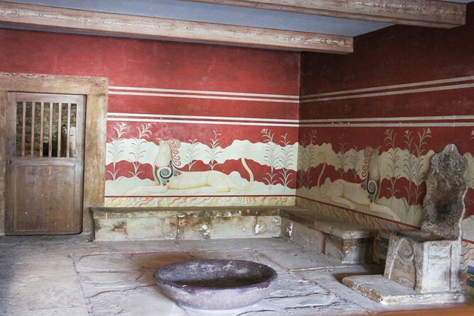 Knossos Palace Self-Guided Treasure Hunt & Tour - Who Will Enjoy This Tour?