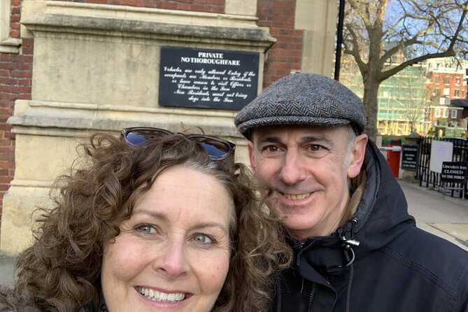 London Charles Dickens Puzzle Questo and Self-Guided Tour - FAQ