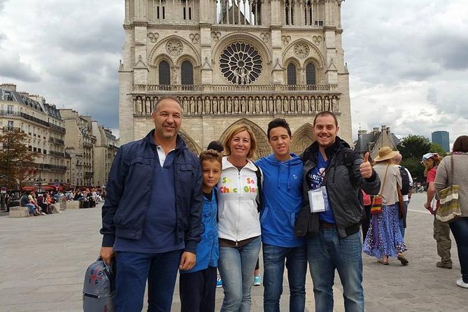 Notre Dame quartier & Ile de la Cité Private 2-Hour Walking Tour in Paris - Who Should Consider This Tour?