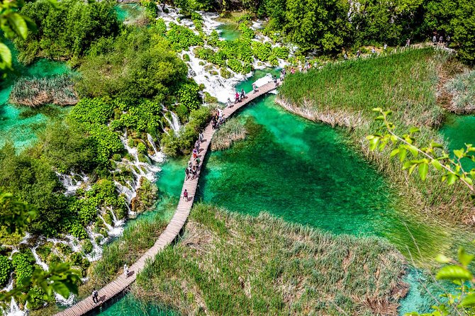 Plitvice Lakes Guided tour with Entrance ticket included - FAQ