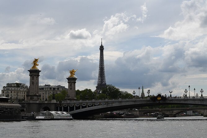 Private Boat Trip in Paris - FAQs