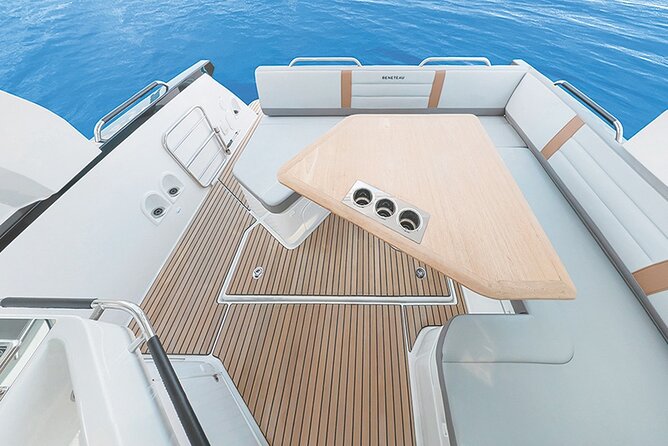 Private Caldera Cruise with Motor Yacht in Santorini - FAQ