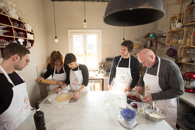 Private cooking class at a Cesarina's home with tasting in Asti - FAQ