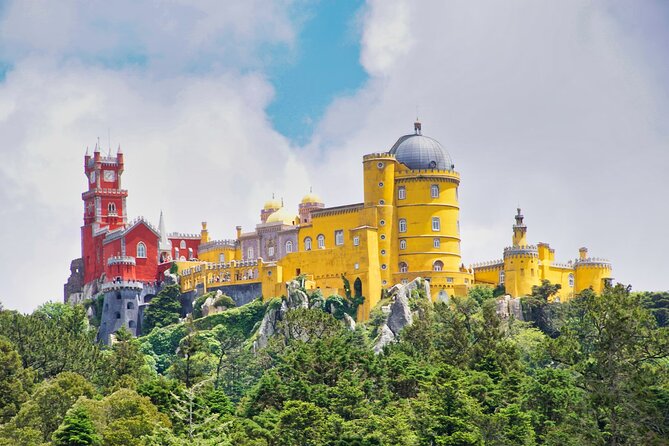 Private Half-Day Tour to Sintra (Pena Palace & Moorish Castle) - Practical Tips for Your Tour
