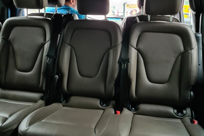 Private Minivan transfer to Rotterdam - FAQ