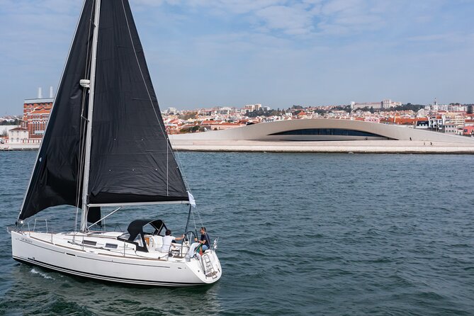 Private sailboat tour in Lisbon - Who Should Consider This Tour?