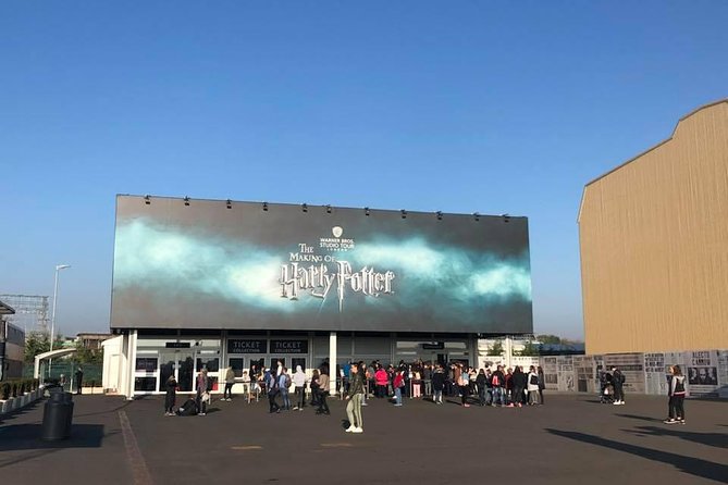 Private Transfers between London & Harry Potter Warner Studio - Who Should Book This Service?