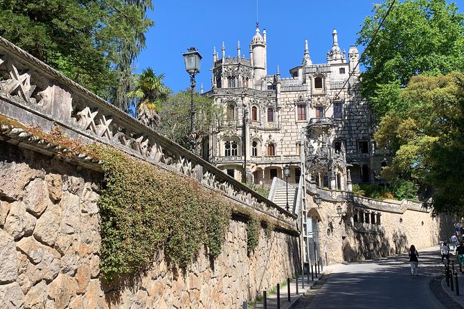 Quinta da Regaleira and Sintra visit half day private tour - FAQ