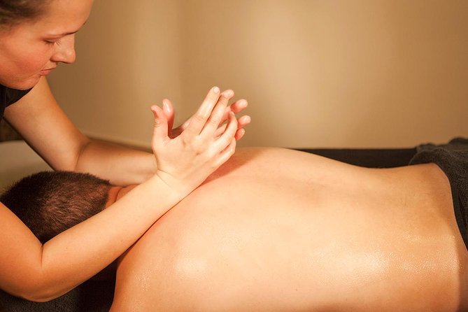 Romantic couple massage + SPA entry and private jacuzzi with cava - Final Thoughts: Who Should Consider This Experience?