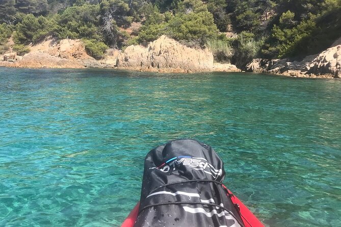 Sea kayaking in the heart of the Ramatuelle Nature Reserve - The Sum Up