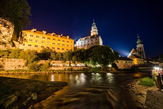 Shared Shuttle Service from Vienna to Cesky Krumlov - The Sum Up