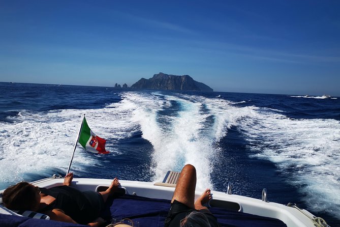 Small group boat tour to Capri with aperitif - Who Will Love This Tour?