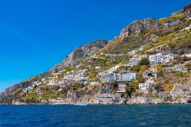 Sorrento: private boat Positano & Amalfi - Raffaelli Shamal 40 - FAQs
