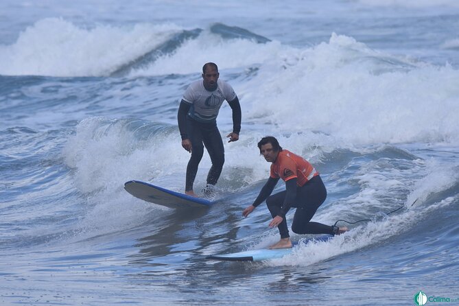 Surf class in Famara 9:15-12:00 or 11:45-14:30 (2h class) - The Sum Up