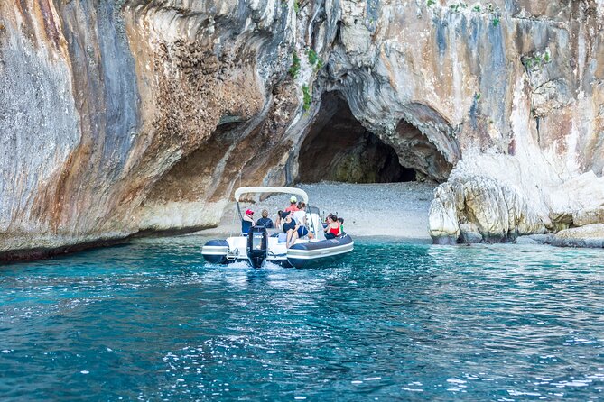 Tour along the coast of Baunei: a unique experience - Practical tips