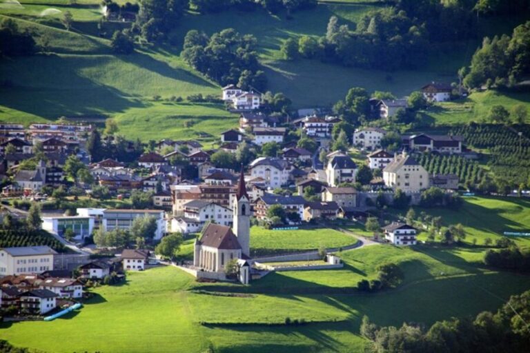7-Days Alpine Adventure: Venice, Dolomites & Alps Escapade - Exploring the Itinerary