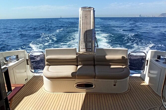 1 Hour Sail + Spanish Lunch or Dinner for 2 People in a Luxury Motor Boat - FAQ