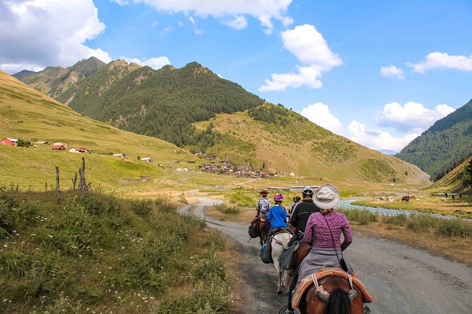 5-Day Horse Riding Tour in Caucasus - Authentic Experiences and Cultural Touches