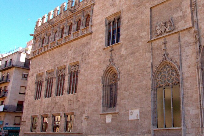 Between Two Gates: A Self-Guided Audio Tour in Valencia - FAQ