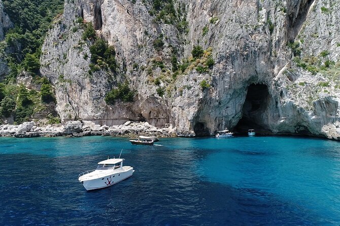 Capri Boat Tour from Sorrento - Speedboat 37ft - FAQ