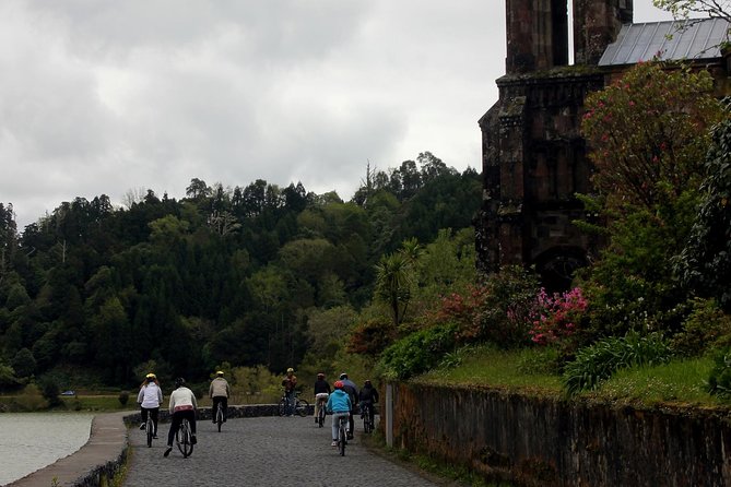 Kayaking and Mountain Biking in Furnas - FAQ
