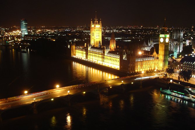 London by Night Bus Tour with Christmas Lights and Live Guide - FAQs