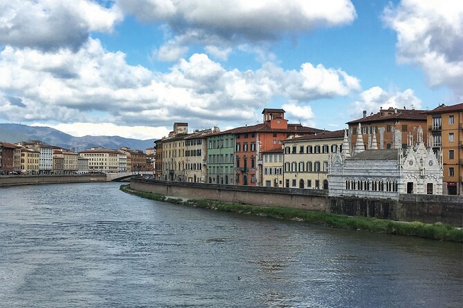 Pisa Walking Tour with Audio and Written Guide by a Local - FAQ