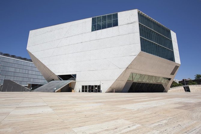 Porto City Tour Full Day with Lunch and Six Bridges Cruise - Private basis - Authenticity and Experience