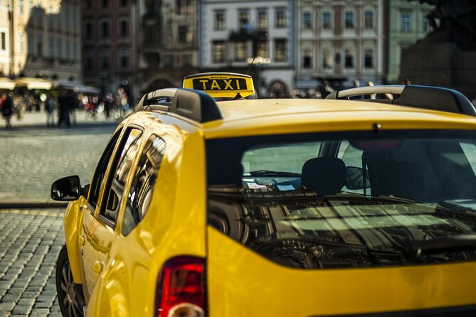 "Private Airport Transfer: Athens Airport to/from Piraeus Port" - Frequently Asked Questions