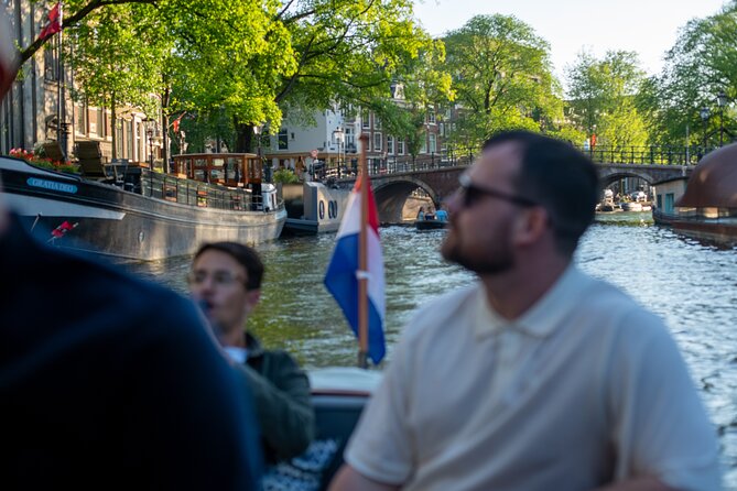 Private Boat Tour Amsterdam - 90 Min incl. welcome drink on historic saloon boat - Who Will Love This Tour?