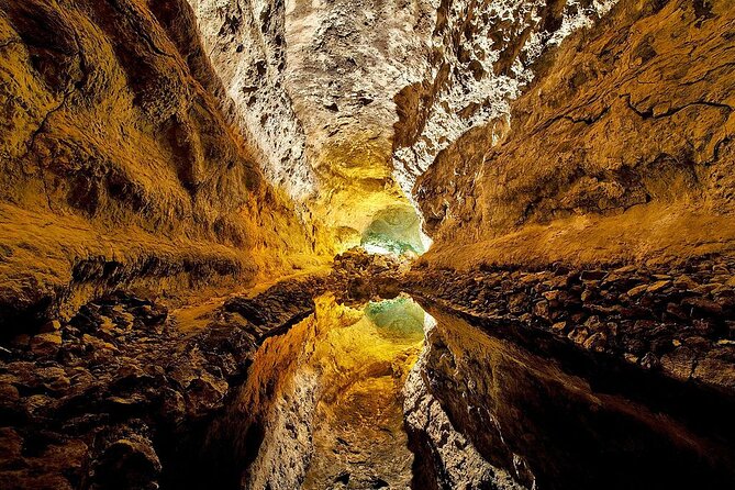 Private Luxury Full Day Timanfaya Tour, Jameos del Agua and Cueva de los Verdes - FAQ