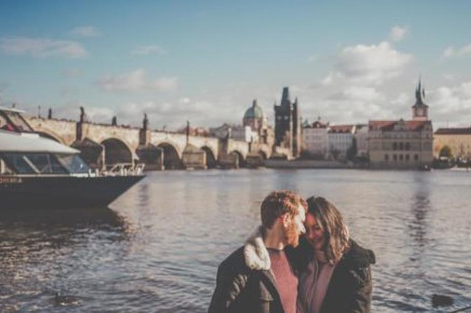Private Photo Session with a Local Photographer in Prague - Who Should Consider This?