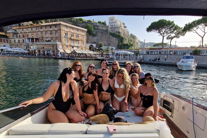 Private Sorrento Sunset Cruise with Prosecco, Spritz & Limoncello - What’s Included and What’s Not
