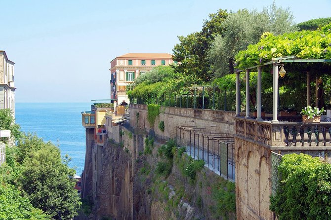 Private Transfer from Amalfi to Sorrento: Door-to-Door, English-speaking driver - Who Should Consider This Service?