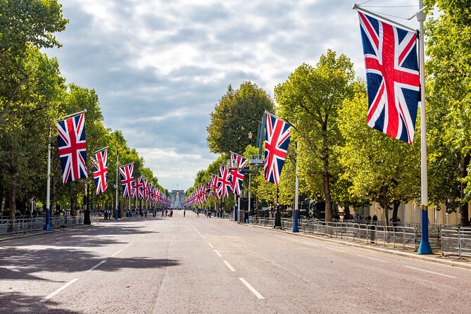 Queen Elizabeth II Private Walking Tour of London - FAQ