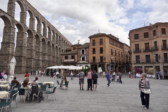 Segovia Private 5 hours Tour from Madrid with Hotel Pick up - FAQ