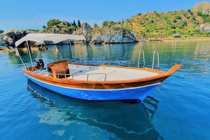 Sicilian wine tasting on the boat in Taormina - FAQ