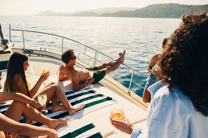 Traditional Boat Sailing Tour from Port of Palma - FAQ