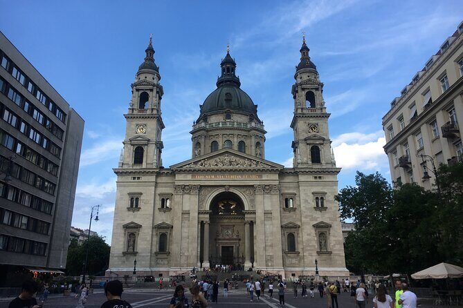 8-hour private Budapest city tour by car / minivan - Practical Considerations and Value