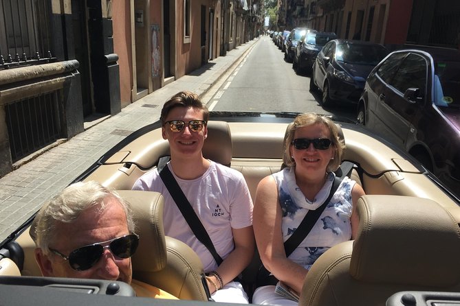 Barcelona in a Convertible - Private Guided Tour - FAQ